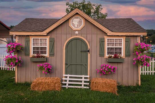 🎀 Create the Perfect She Shed for Galentine’s Day | Handyman Connection